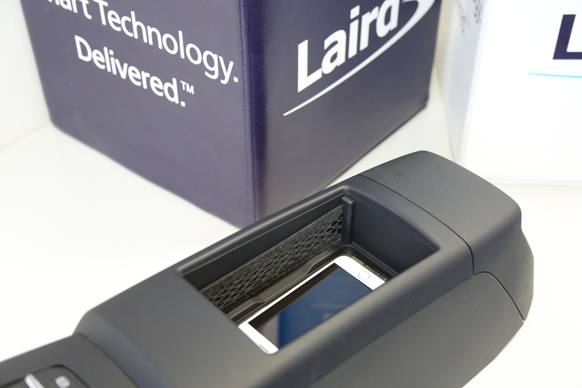Wireless Charging with Smart Device Integration | Design and ...