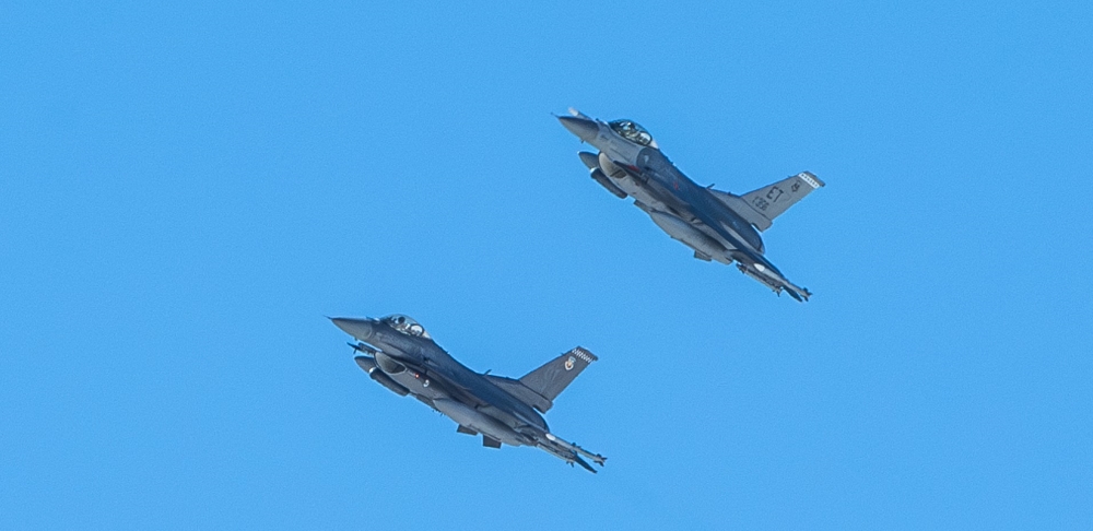 Northrop Grumman Elevates the F-16 with Next-Gen Electronic Warfare ...